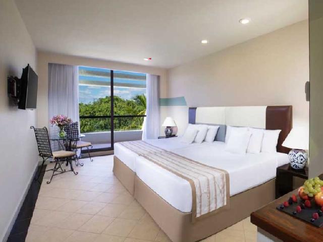Grand Oasis Cancun - STS Travel